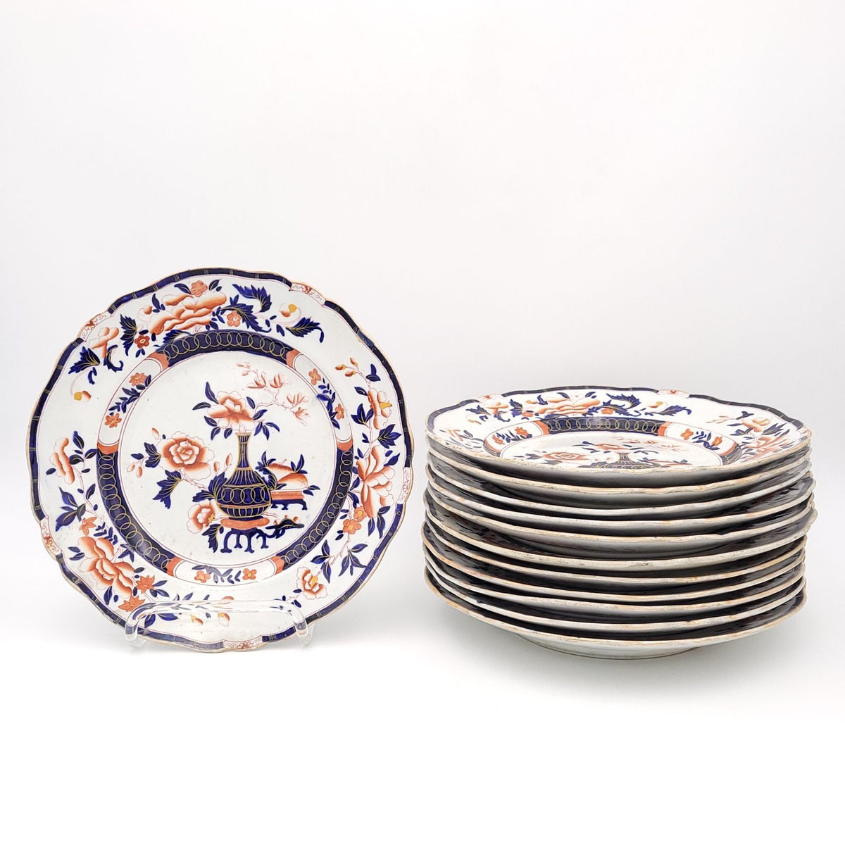 Set of Twelve "Auckland" Pattern Ironstone Dinner Plates, England circ ...